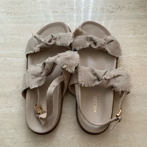 Free People | Shoes | New Arezzo Melody Flat Nude Sandal Birkenstock Slip On Shoe With Bows ...